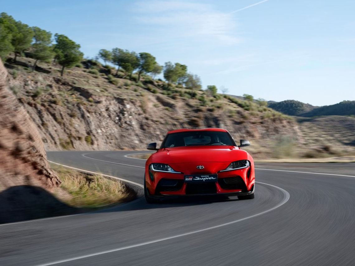 Megérkezett a Legenda